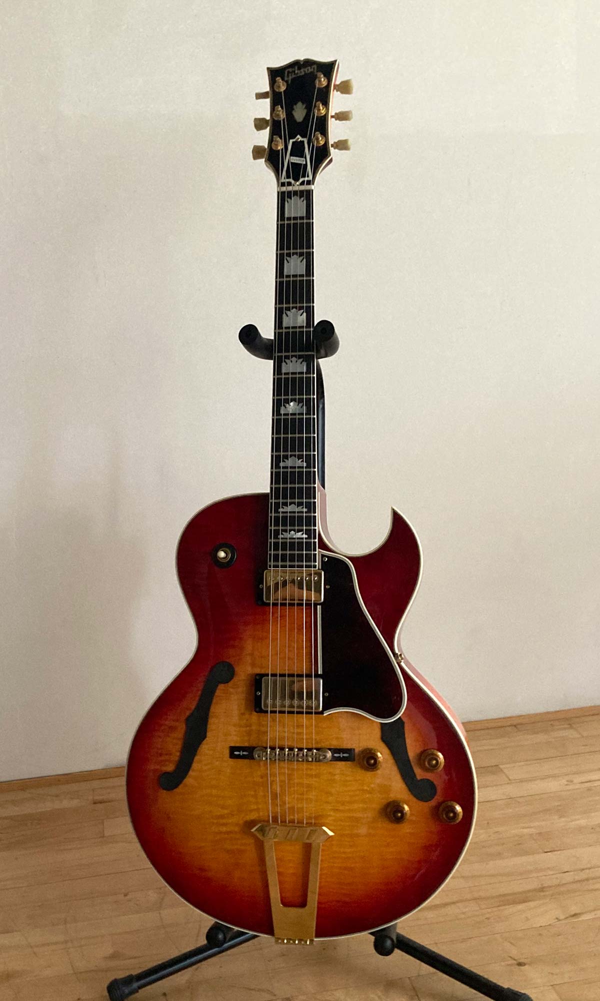 Just In – Matt Umanov Guitars